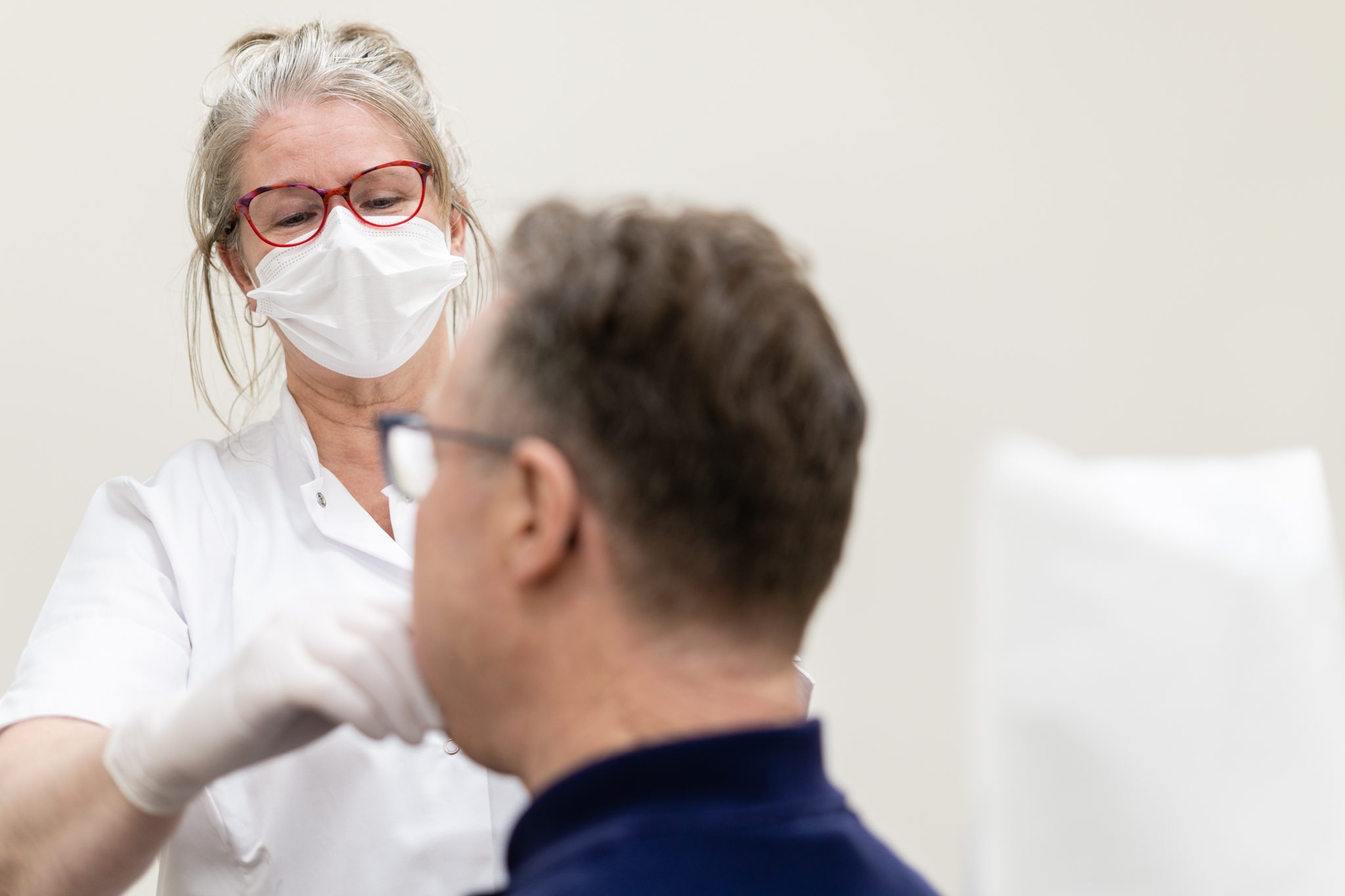 Behandelingen » Uw glimlach is onze prioriteit • Mondzorgcentrum Rijssen